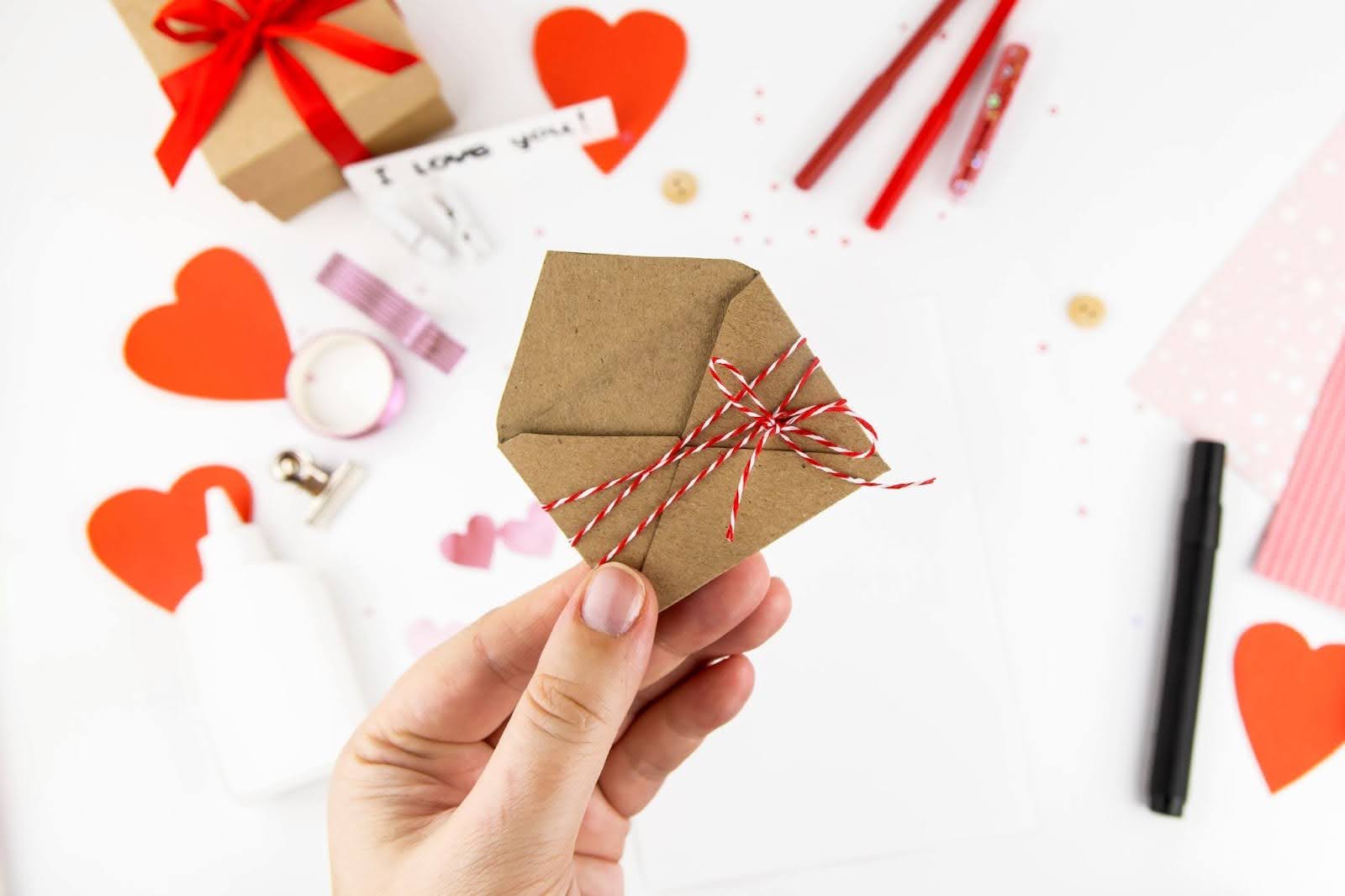 Make An Adorable 3D Card For Someone You Love!