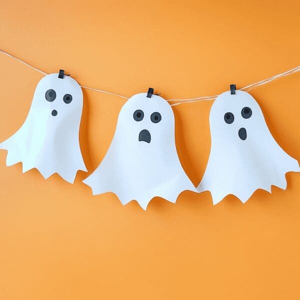 7 Fun Ideas For Making Spooky Halloween Bunting Decorations